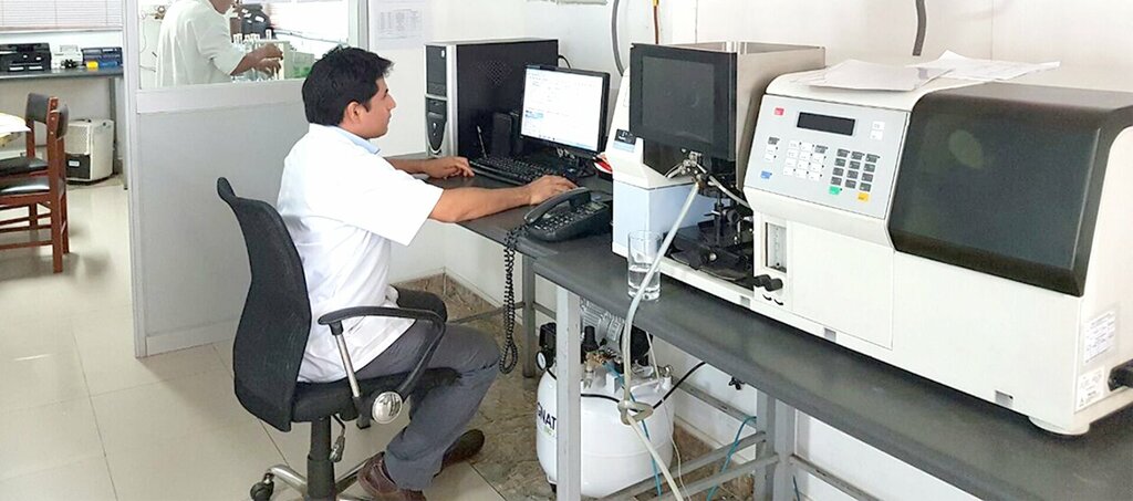 Kimya laboratuvarı Certilab, Lima, foto