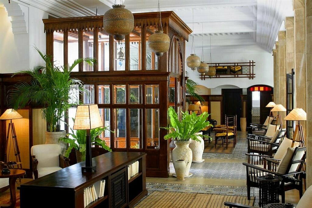 Otel Heure Bleue Palais, Suvayr, foto