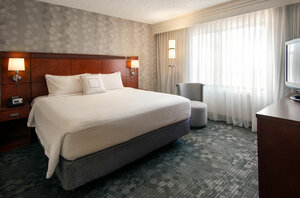Courtyard by Marriott Portland Beaverton (Oregon, Washington County, Portland), otel  Portland'dan