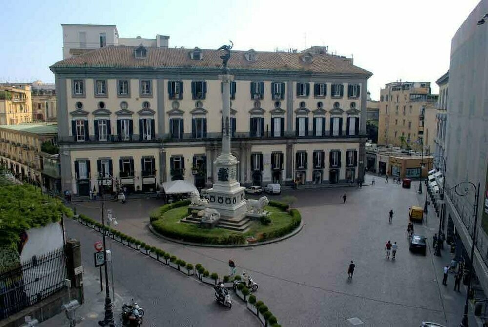 Otel Napoliday, Napoli, foto