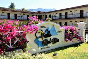 Hotel Valle del Rio, Sa (Darién, Bajo Chiquito), otel  Dünya'dan