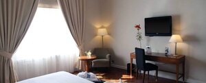 Nh Gran Hotel Provincial (Provincia de Buenos Aires, Partido de General Pueyrredón, Mar del Plata, Avenida Patricio Peralta Ramos), otel  Mar del Plata'dan