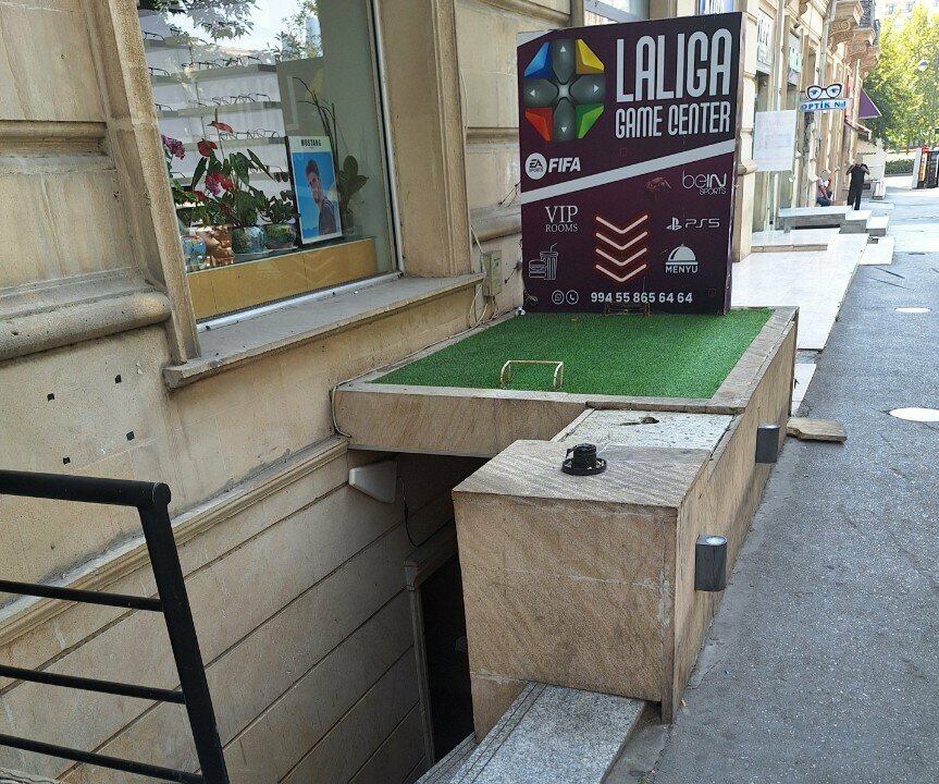 Oyun salonları LaLiga Lounge -Nizami, Bakü, foto