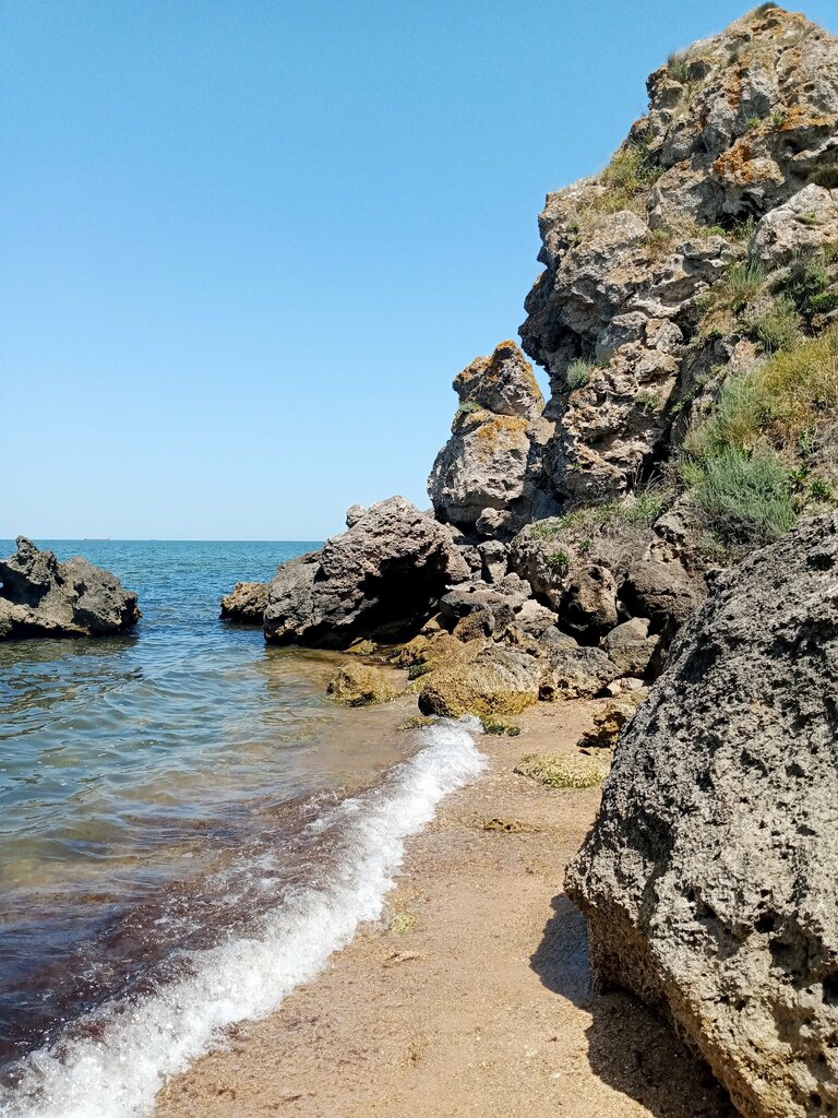 Dağ zirvesi Мыс Бакланичный, Kırım Cumhuriyeti, foto