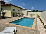 Tranquil 2br2ba Close to the Beach Shared Pool (Noord, Noord), kısa süreli konaklama  Noord'dan
