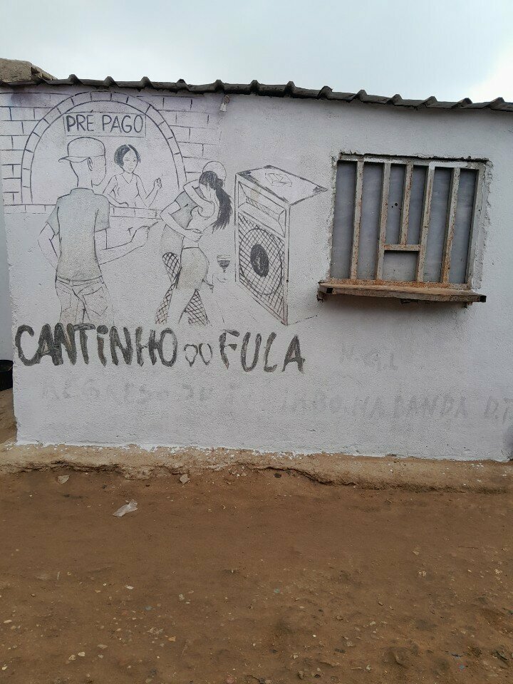 Alkollü içecekler Cantinho do Fula, Loanda, foto