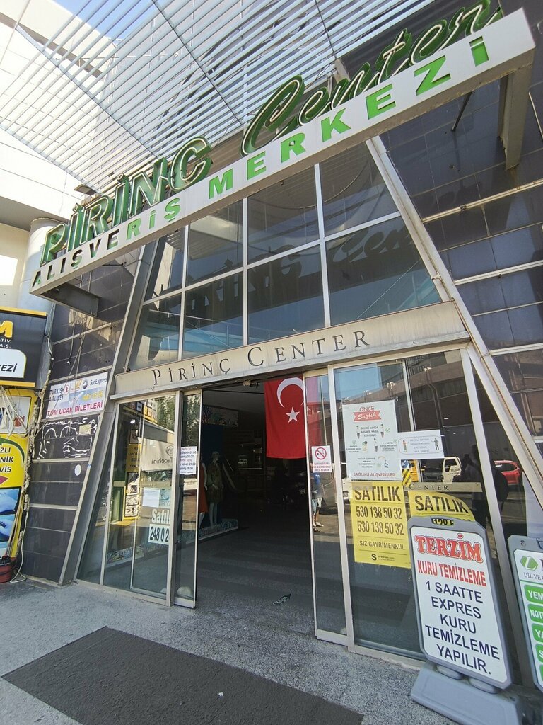 Terziler Terzi by Kılıç, İzmir, foto