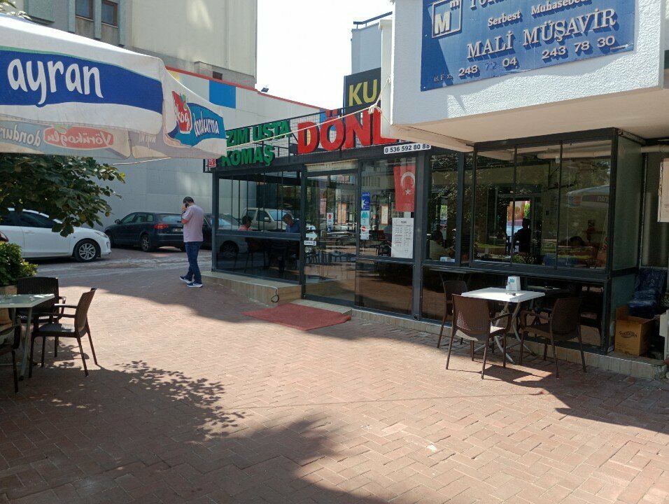 Restoran Komaş Döner Nazim Usta, Antalya, foto