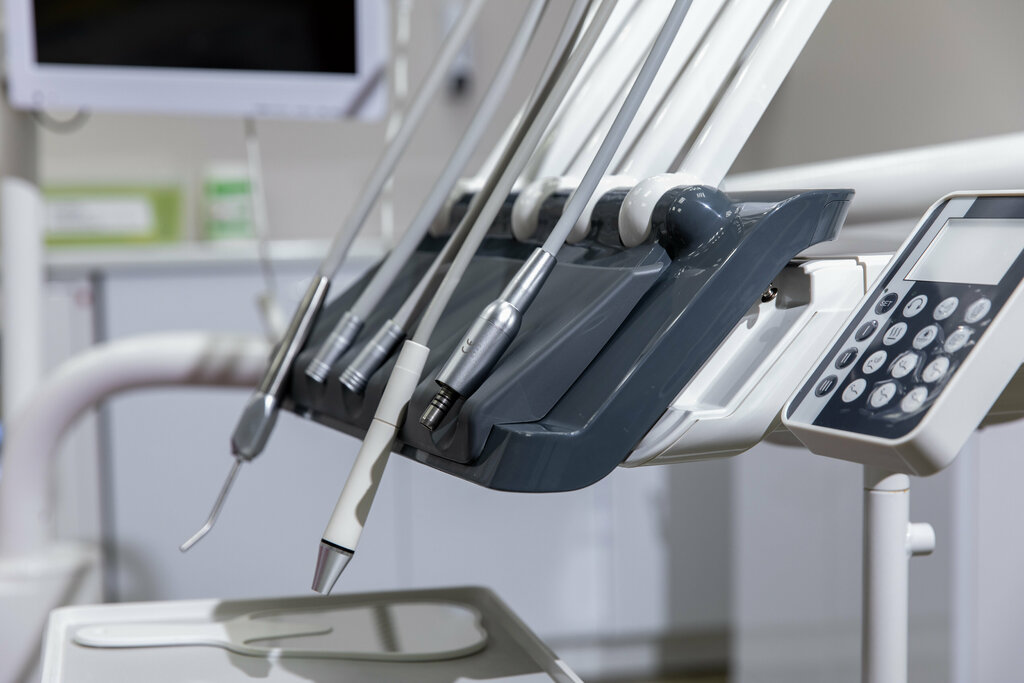 Özel ağız ve diş sağlığı klinikleri ve muayenehaneleri Dental Clinic of Zefyarovna Ramili Isyanova, Tolyatti (Togliatti), foto