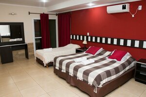 Don Horacio Hotel Selvatico (Provincia de Misiones, Departamento Iguazú), otel  Dünya'dan