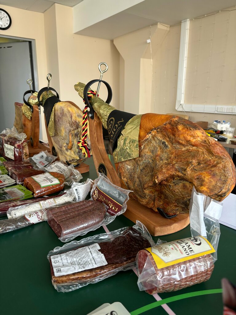 Sanayi kuruluşu Sytny Dom, Cherepovets, foto