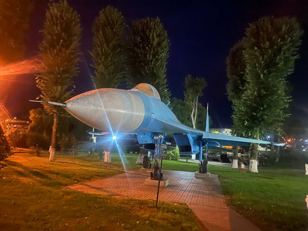 Teknoloji anıtı Самолет Су-27, Glubokoye, foto