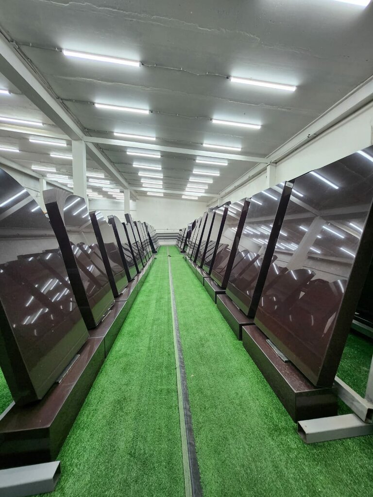 Heykel ve mezarlık taşı üreticileri RedBrown, Moskova, foto