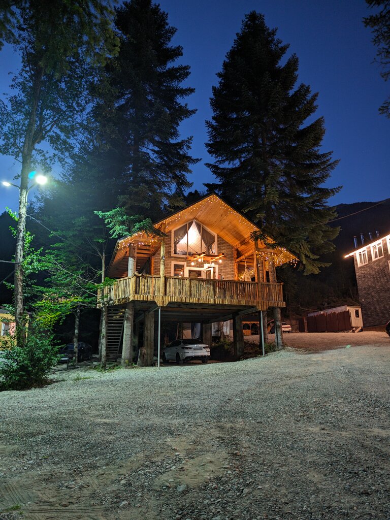 Resort oteller, tesisler Treehouse, Karaçay‑Çerkez Cumhuriyeti, foto