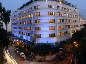 Le Bristol Hotel (Beirut, Port of Beirut), otel  Beyrut'tan
