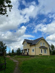 Загродный ретритный Д-ОМ-Рохма им. Шакти (No:7Б, kottedzhny posyolok Nikolskoye), otel  Saint‑Petersburg ve Leningradskaya oblastından