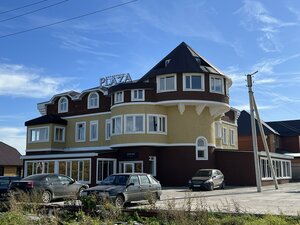 Plaza (Internatsionalnaya ulitsa No:146Е), otel  Birsk'ten
