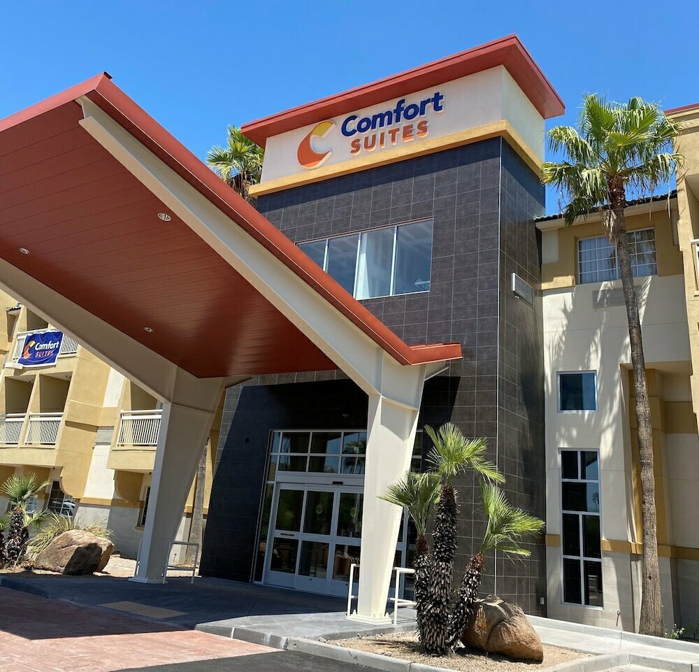 Otel Comfort Suites Phoenix Airport, Tempe, foto