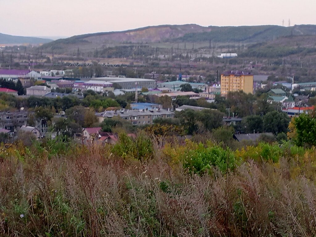 Dağ zirvesi Гора Илюшина, Ussuriysk, foto