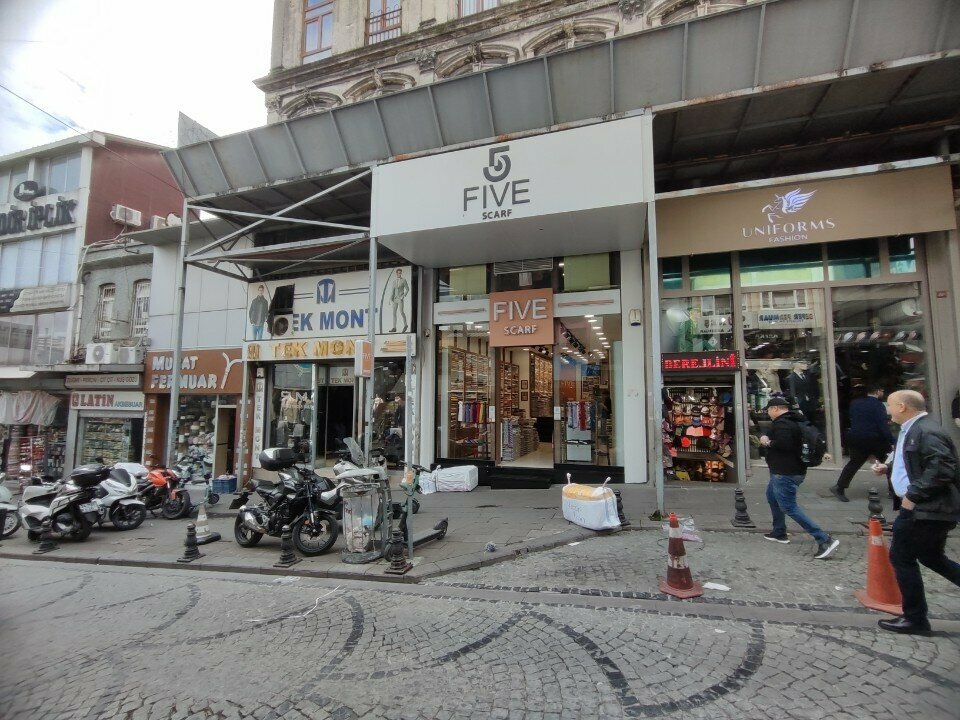 Giyim mağazası Five Scarf, İstanbul, foto