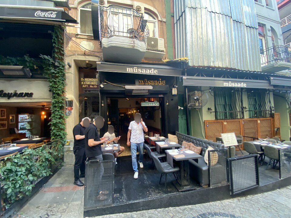 Kafe Müsaade Meyhane, İstanbul, foto