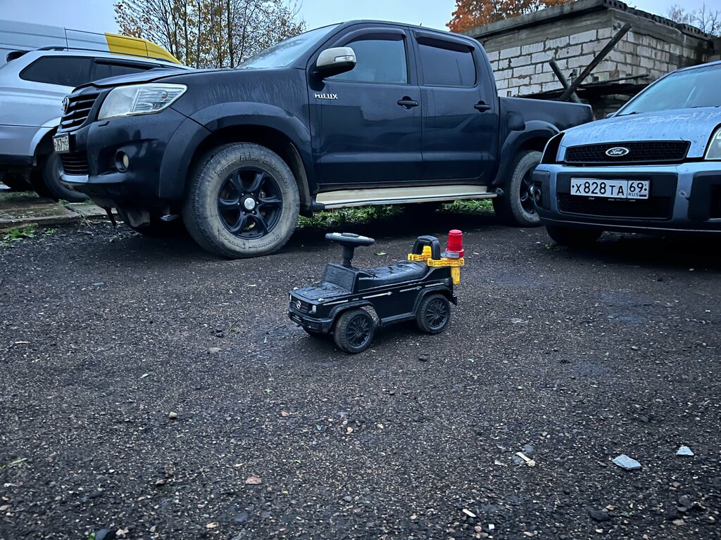 Otomobil servisi Автосервис, Tverskaya oblastı, foto