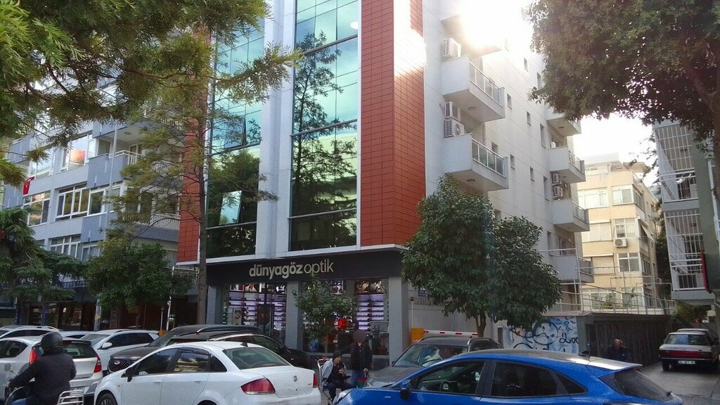 Sigorta şirketleri Allianz Sigorta, İzmir, foto