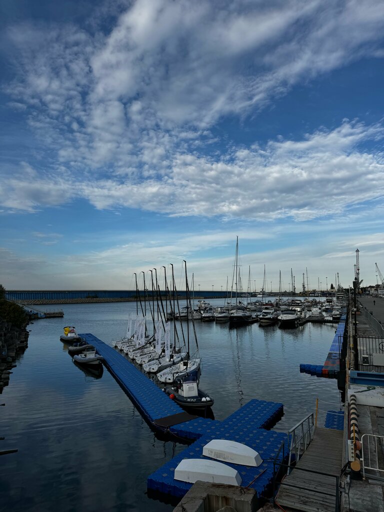 Yardım kuruluşları Дельфа, Krasnodarski krayı, foto
