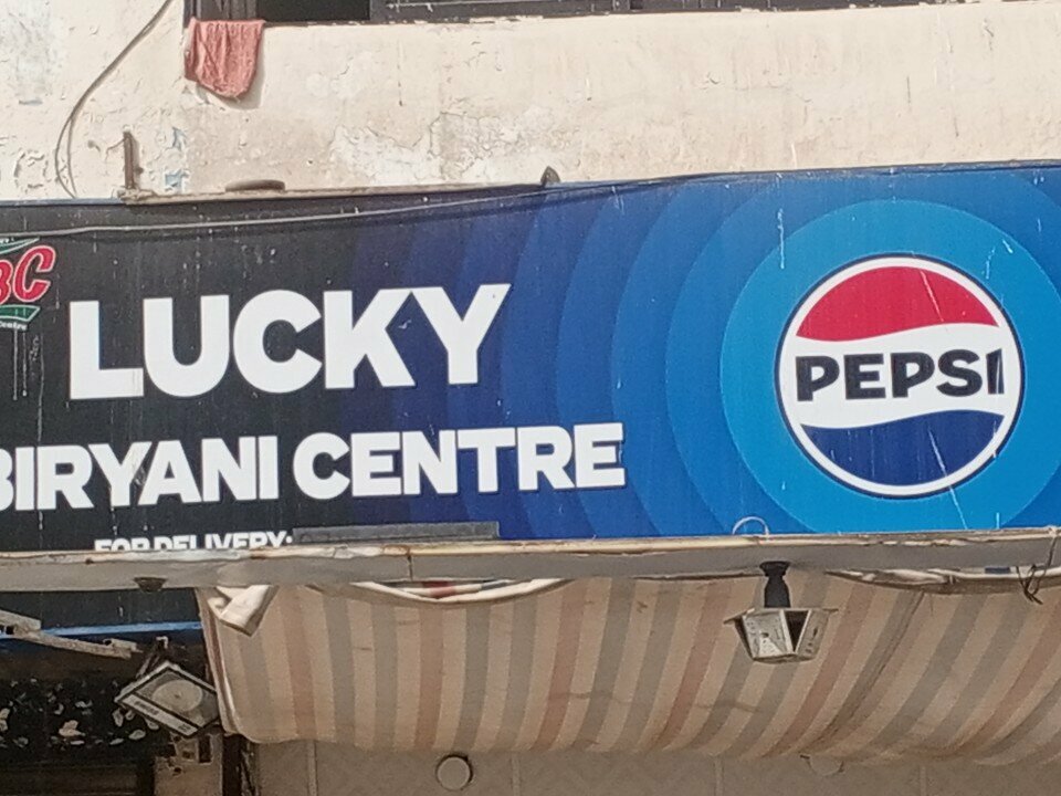 Fast food Lucky biryani, Karaçi, foto