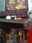 Mid night slice restaurant (Gourmet Street No:11), kafe  Lahor'dan