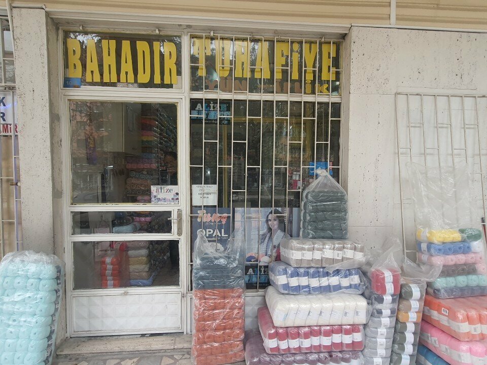 Tuhafiyeler Bahadır Tuhafiye, Konya, foto