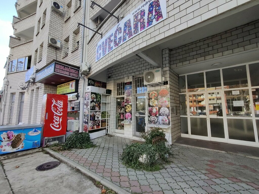 Çiçekçiler Red Roses, Belgrad, foto
