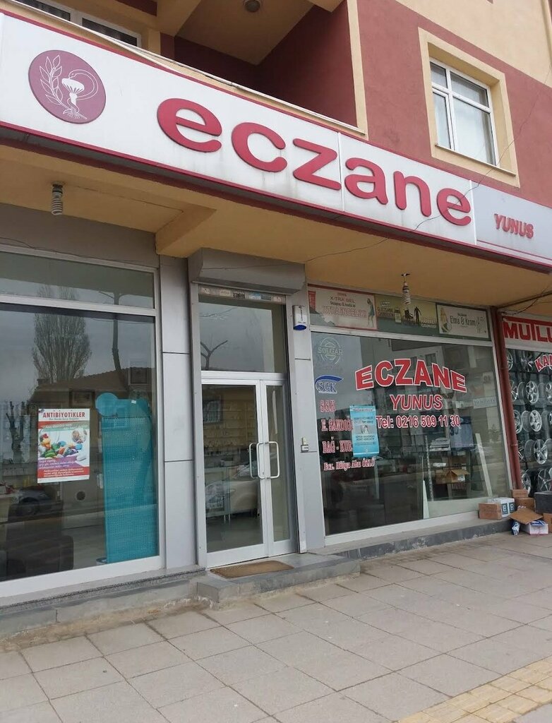 Eczaneler Yunus Eczanesi, İstanbul, foto