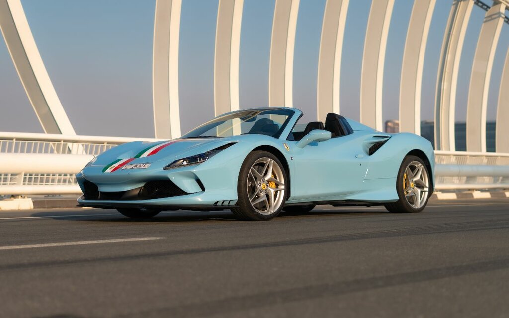 Oto kiralama Fast Eagle Car Rental, Dubai, foto