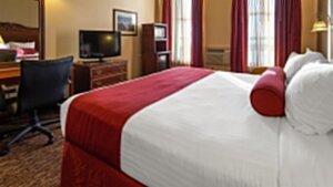 Best Western The Hotel Chequamegon (United States Route 2), otel  Ashland'den