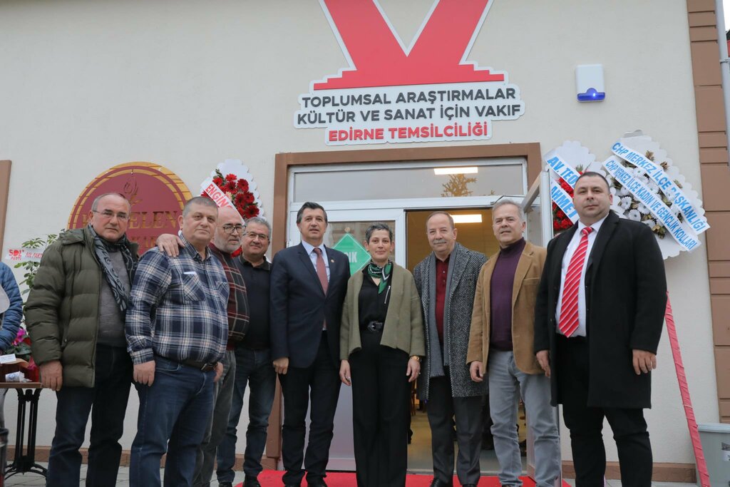 Vakıflar Taksav Toplumsal Araştırmalar Kültür ve Sanat İçin Vakıf, İstanbul, foto