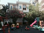 Beyaz Köşk Çocuk Evi (İstanbul, Kadıköy, Suadiye Mah., Akkurt Sok., 23), anaokulları  İstanbul'dan