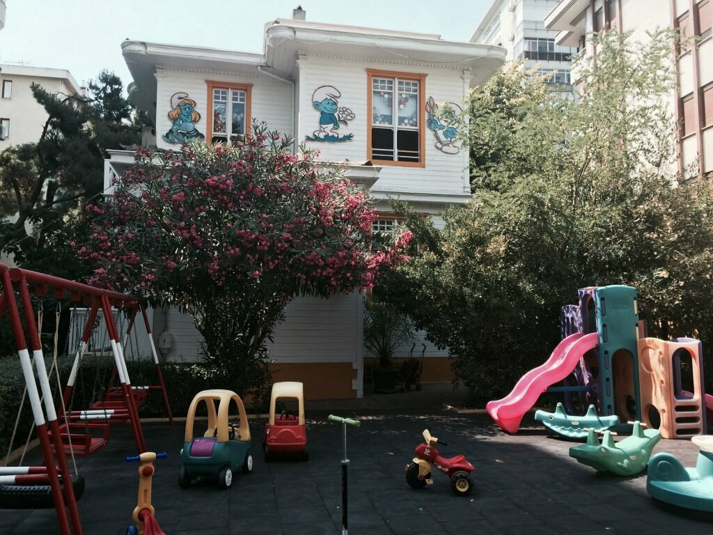 Anaokulları Beyaz Köşk Çocuk Evi, İstanbul, foto
