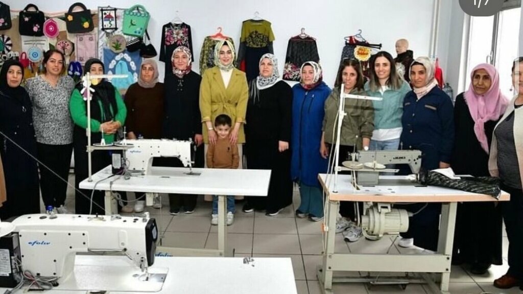 Eğitim merkezleri Ardahan Halk Eğitim Merkezi, Ardahan, foto
