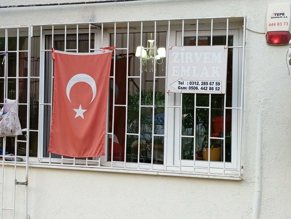 Emlak ofisi Zirvem Emlak, Ankara, foto
