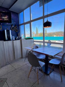 Chef Burgers (prospekt Salavata Yulayeva No:11), kafe  Baymak'tan
