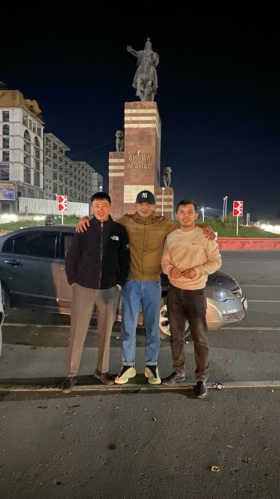 Ortaokul Mukhtar Bostonbaev Secondary School, Oş İli, foto