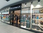 Glasman (Turan dańǵyly No:37), giyim mağazası  Astana'dan