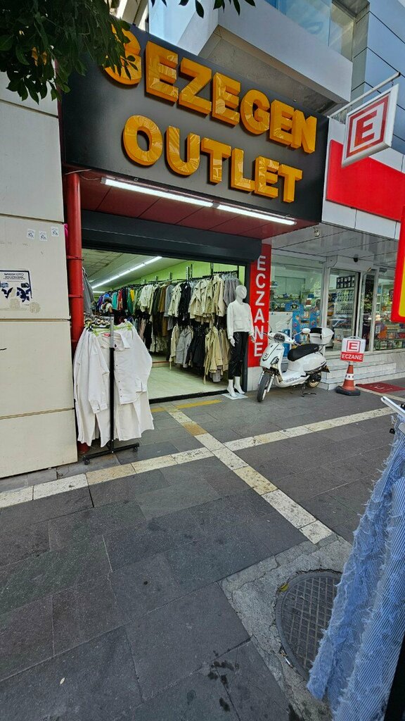 Giyim mağazası Gezegen Outlet, Adana, foto