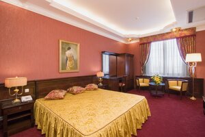 Aton (Fadeev Street No:189, zhiloy massiv Pashkovskiy), otel  Krasnodar'dan