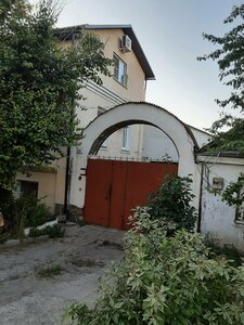 Guest House (Eltonskaya Street No:46), otel  Volgograd'dan