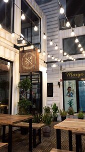 Seventy One Steakhouse (79/3, Humaideya Road, Al Humaideya 1, Mid Sector, Ajman), restoran  Ayman'dan