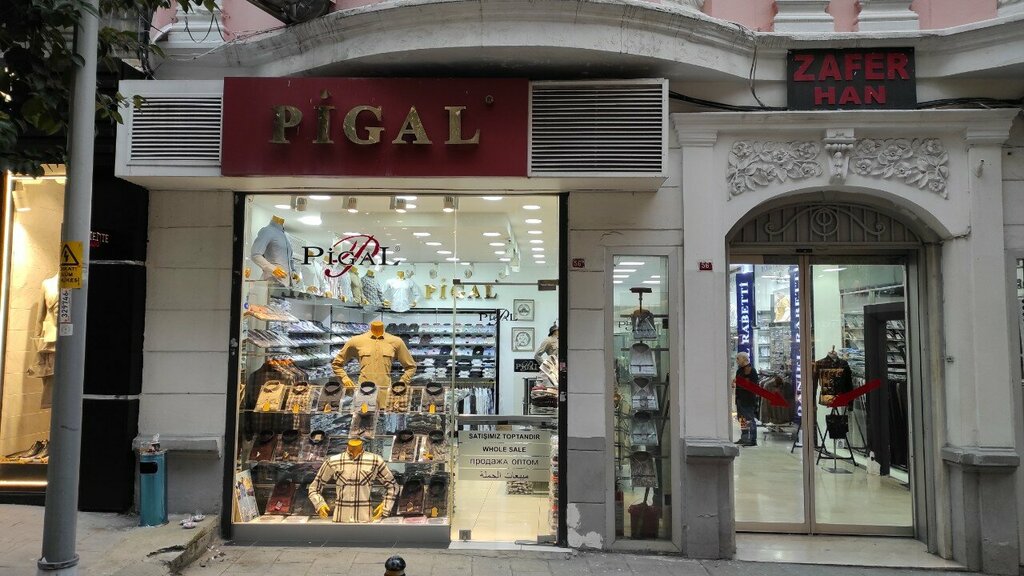 Giyim mağazası Pigal Gömlekleri, İstanbul, foto