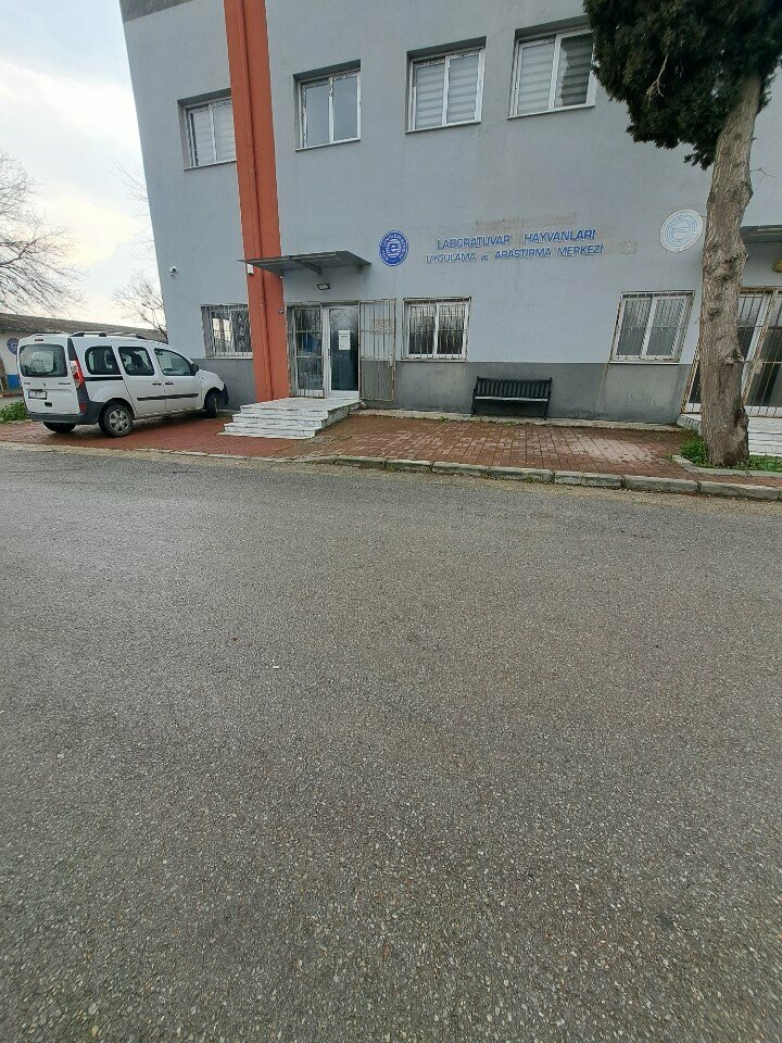 Eğitim merkezleri Ege Üniversitesi Laboratuvar Hayvanları Uygulama ve Araştırma Merkezi, İzmir, foto