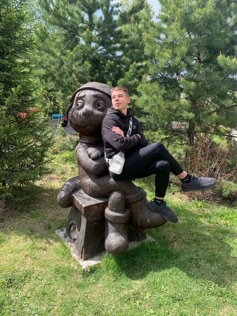 Park, sokak heykeli Кот Матроскин, Kemerovo, foto